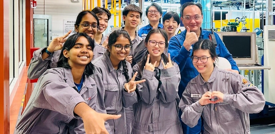 Crescent Girls School students dive into chemical engineering at SP | SP